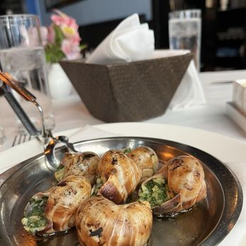 BLEU - Updated December 2025 - 260 Photos & 344 Reviews - 10 Market St ...