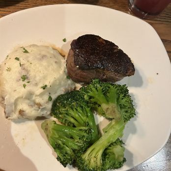 OUTBACK STEAKHOUSE - Updated December 2024 - 235 Photos & 140 Reviews ...