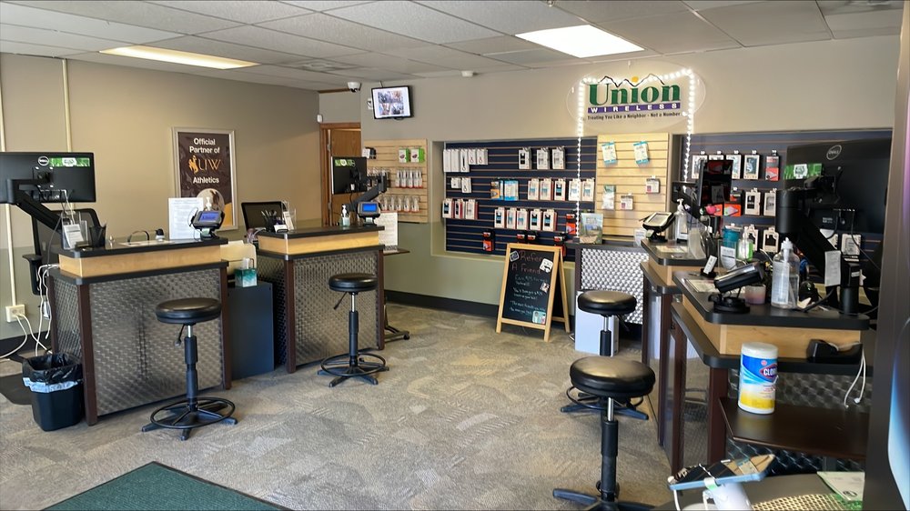 UNION WIRELESS - Updated October 2025 - 214 E Main St, Riverton ...