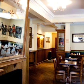 THE STOCKBRIDGE TAP - Updated January 2026 - 14 Photos & 17 Reviews - 2 ...