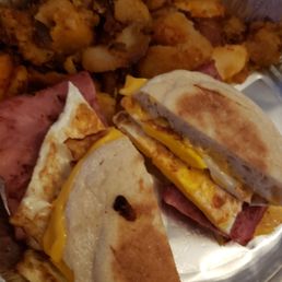 EILEENS COUNTRY KITCHEN - 110 Photos & 136 Reviews - 960 McLean Ave ...