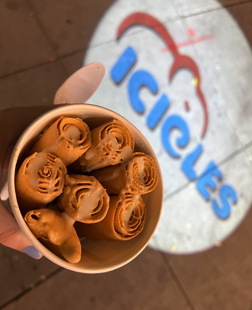 ICICLES - Updated July 2024 - 1753 Photos & 1283 Reviews - 1275 Lincoln ...