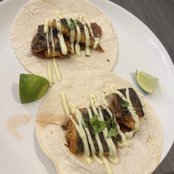 TAILEND RESTAURANT AND FISH BAR - Updated October 2025 - 101 Photos ...