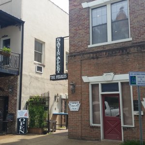 THE STABLES DOWNTOWN GRILL - 38 Photos & 32 Reviews - 206 N Sping St ...