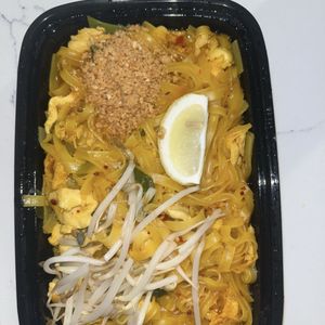 NAING MYANMAR FAMILY RESTAURANT - Updated November 2024 - 282 Photos ...