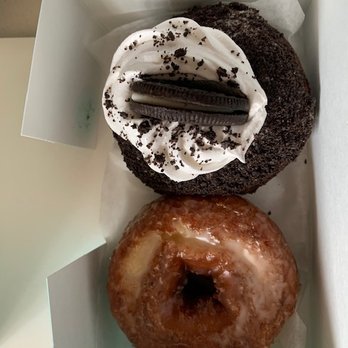 MAVERICKS DONUTS - Updated December 2025 - 21 Photos - 9732 Ellerslie ...