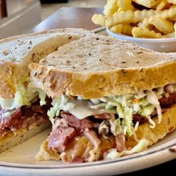 LANGER’S DELICATESSEN - Updated July 2025 - 5597 Photos & 4898 Reviews ...