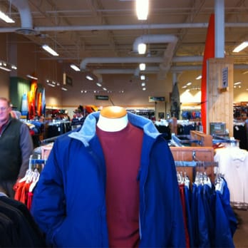 L.L. BEAN OUTLET - Updated December 2025 - 19 Reviews - 2421 Cranberry ...
