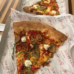 SLICE HOUSE BY TONY GEMIGNANI - Updated July 2025 - 339 Photos & 253 ...