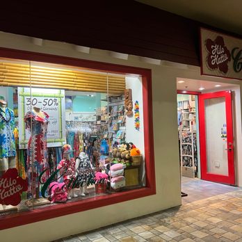 HILO HATTIE - Updated December 2025 - 66 Photos & 69 Reviews - 1450 Ala ...