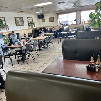 SAROM’S SOUTHERN KITCHEN - Updated June 2024 - 1796 Photos & 1423 ...