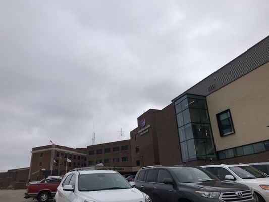 MERCYONE DUBUQUE MEDICAL CENTER - Updated January 2026 - 250 Mercy Dr ...