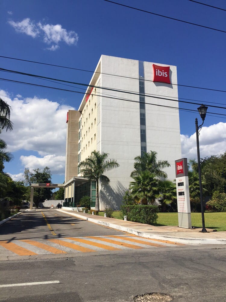 IBIS MÉRIDA - Avenida Carlos Torre Repetto 495, Mérida, Yucatán, Mexico ...