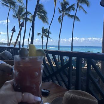 HULA GRILL WAIKIKI - Updated May 2024 - 6947 Photos & 3993 Reviews ...
