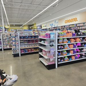 FIVE BELOW - Updated June 2025 - 4522 Fredericksburg Rd, San Antonio ...