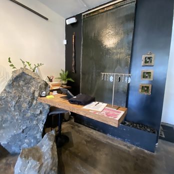 CUKUI CLOTHING & ART GALLERY - Updated August 2025 - 106 Photos & 84 ...