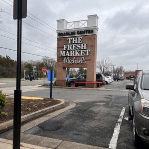 SPRINGFIELD PLAZA - Updated October 2025 - 13 Photos - 7206 Old Keene ...