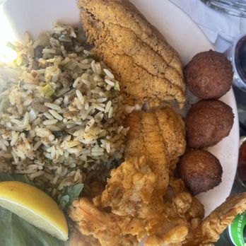 PARRAIN’S SEAFOOD - Updated January 2025 - 2572 Photos & 2566 Reviews ...