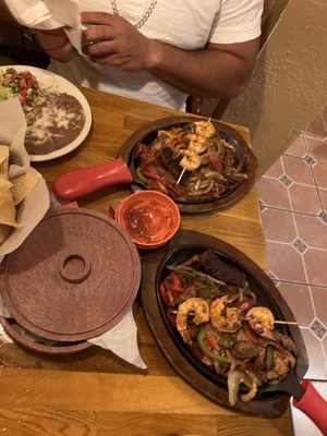 LOS TRES AMIGOS MEXICAN RESTAURANT - Updated October 2025 - 33 Photos ...