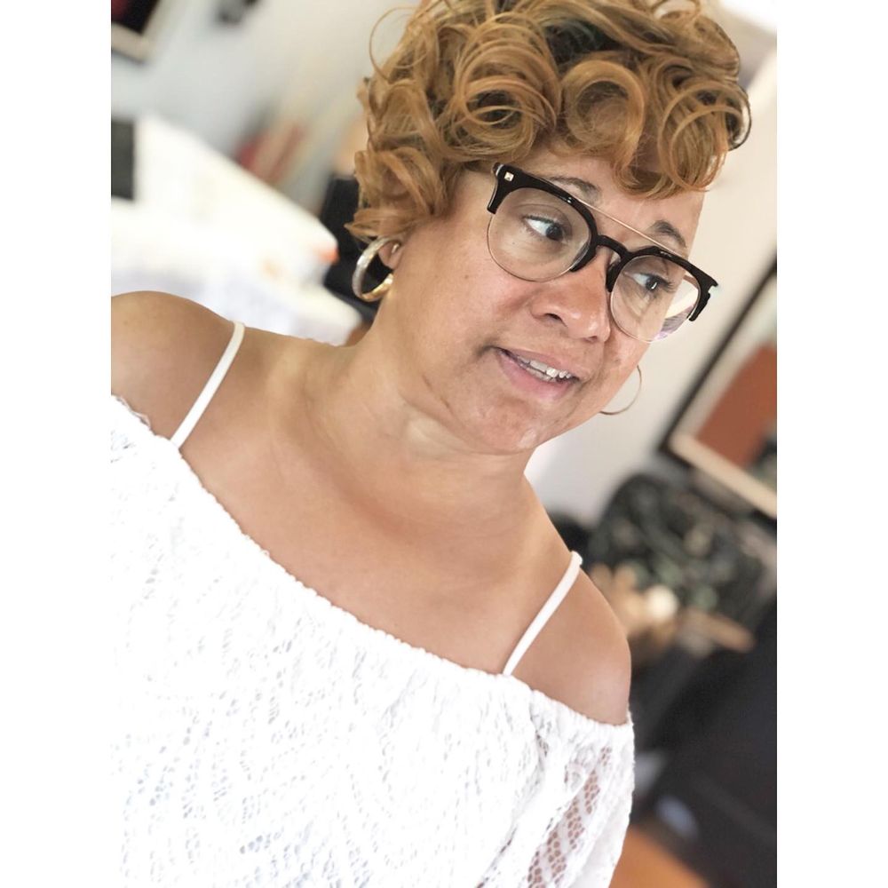 LOVE IS IN D HAIR - Updated December 2024 - 24 Photos - 6601 Old Monroe ...