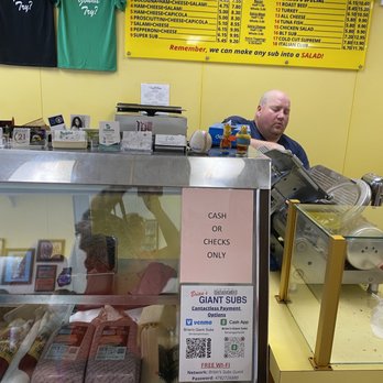 BRIAN’S GIANT SUBS - Updated October 2024 - 52 Photos & 93 Reviews ...