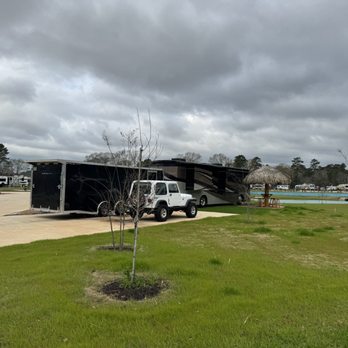 TWISTED PARROT LUXURY RV RESORT - Updated August 2025 - 28 Photos ...