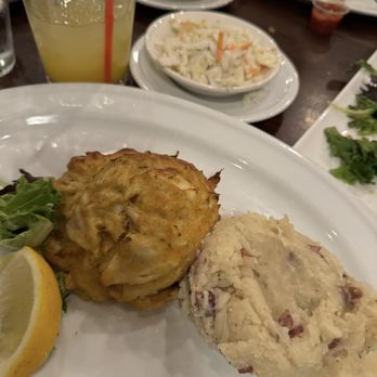 G M RESTAURANT LOUNGE Updated February 2025 2776 Photos 3536 Reviews 804 N Hammonds Ferry Rd Linthicum Heights Maryland Seafood Restaurant Reviews Phone Number Yelp