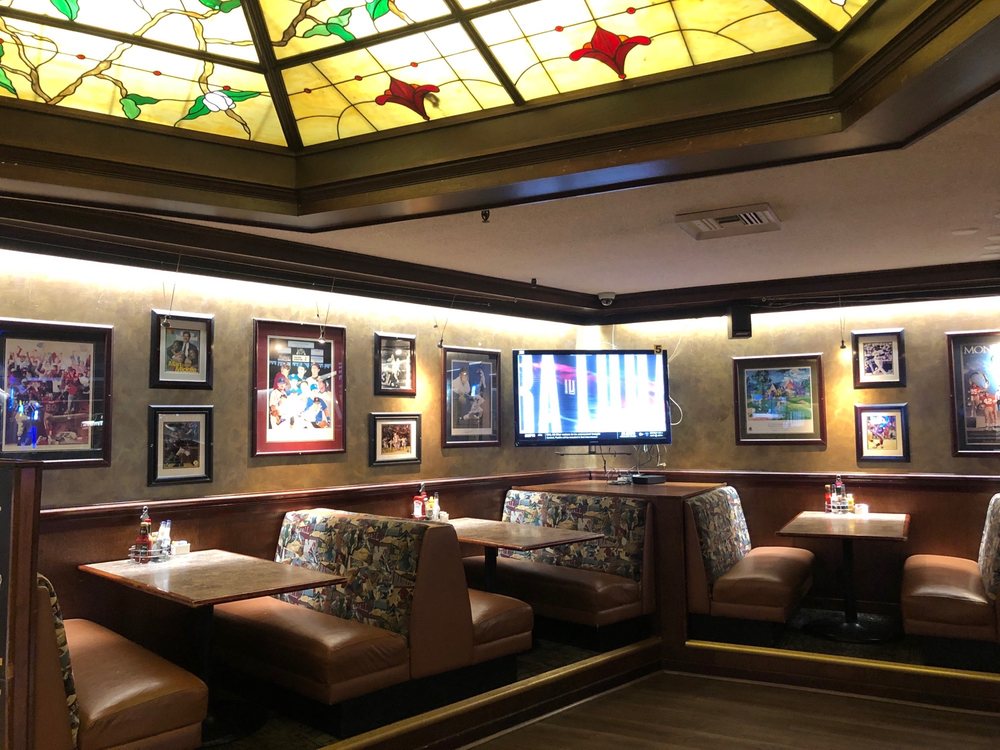 BOURBON STREET BAR & GRILL - Updated January 2026 - 34 Photos & 19 Real ...