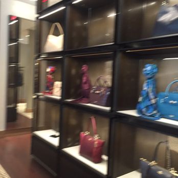 QUEENSTOWN PREMIUM OUTLETS - Updated December 2025 - 63 Photos & 77 ...