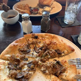 HAZELWOOD FOOD AND DRINKS - Updated July 2024 - 1237 Photos & 960 ...