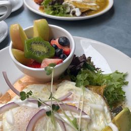 LA MO - Updated October 2025 - 343 Photos & 244 Reviews - 310 E Main St ...