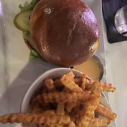 DRAFTKINGS SPORTS & SOCIAL - TROY - 47 Photos & 31 Reviews - 2850 ...