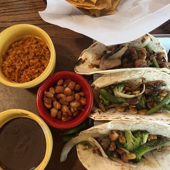 ZOCALO MEXICAN KITCHEN AND CANTINA - Updated August 2024 - 501 Photos ...