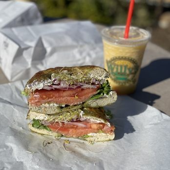 WILLY’S BAGELS & BLENDS - Updated September 2024 - 354 Photos & 396 ...