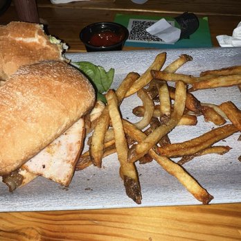 THE TIPSY OAK - Updated June 2025 - 957 Photos & 939 Reviews - 301 E ...