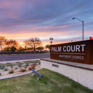 VASEO APARTMENTS - Updated October 2025 - 59 Photos - 16220 N 7th St ...