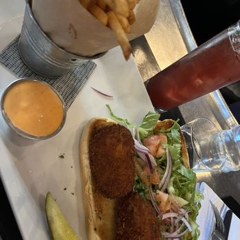 BLUE TALON BISTRO - Updated May 2024 - 777 Photos & 1026 Reviews - 420 ...