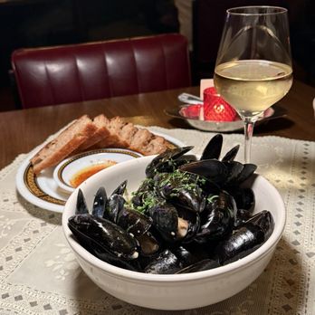 FET-FISK - Updated June 2025 - 322 Photos & 78 Reviews - 4786 Liberty ...