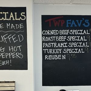 VILLA DELI - Updated January 2026 - 39 Photos & 94 Reviews - 507 ...