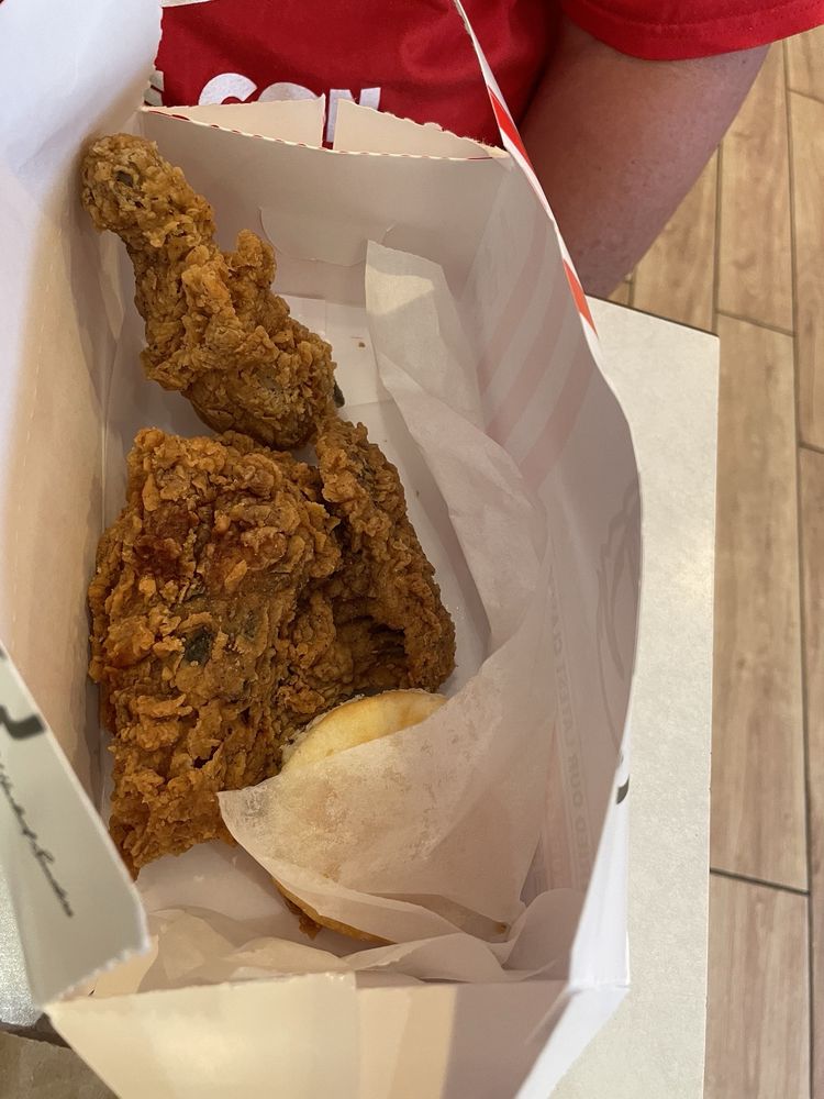 KFC - Updated October 2025 - 31 Photos & 27 Reviews - 4021 Bladensburg ...