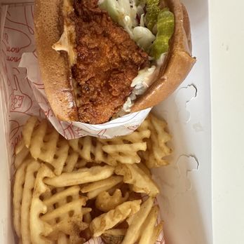 CLUCK KITCHEN - Updated October 2024 - 720 Photos & 659 Reviews - 17915 ...