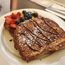 CAFÉ LULUC - Updated December 2025 - 1850 Photos & 1707 Reviews - 214 ...