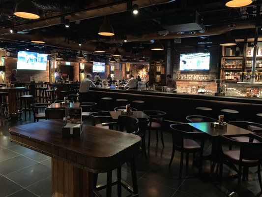 THE UNION BAR - Updated December 2025 - 10 Claymore Hill, Singapore ...