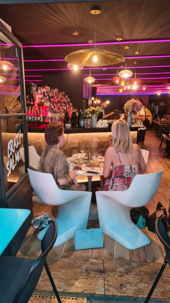 CRAZY SALMON - Updated November 2024 - 43 Photos & 210 Reviews - 54 rue Mercière, Lyon, France ...