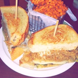 BAT 17 - Updated October 2025 - 401 Photos & 652 Reviews - 1735 Benson ...