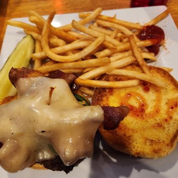 THE POINTE GRILL & BAR - Updated January 2026 - 64 Photos & 90 Reviews ...