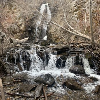 HUNTER CREEK WATERFALL TRAIL - Updated June 2025 - 382 Photos & 70 ...