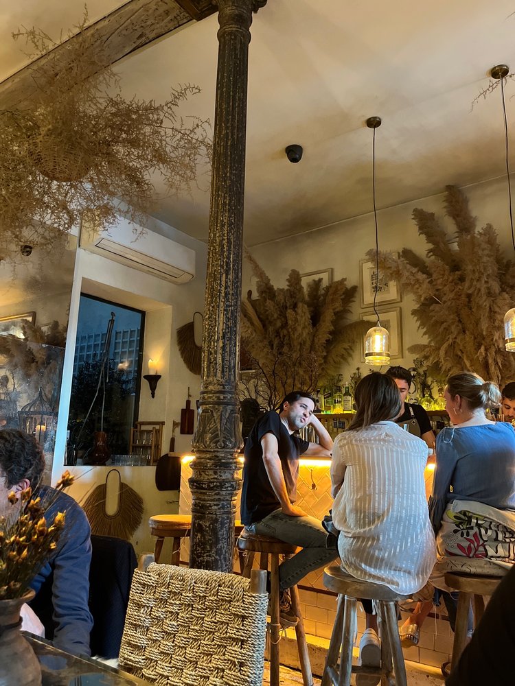 FICUS BAR - Updated November 2024 - 11 Photos - Calle de Santo Tomé, 8 ...