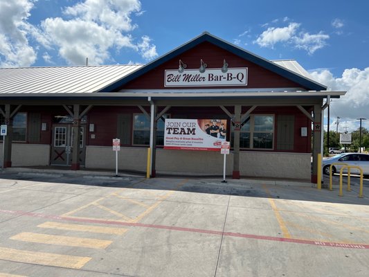 BILL MILLER BBQ - Updated July 2024 - 44 Photos & 59 Reviews - 4406 N ...