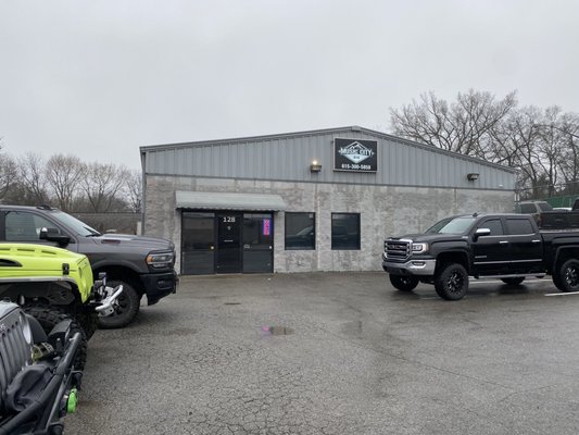 MUSIC CITY 4X4 - Updated January 2026 - 16 Reviews - 10 Industrial Park ...